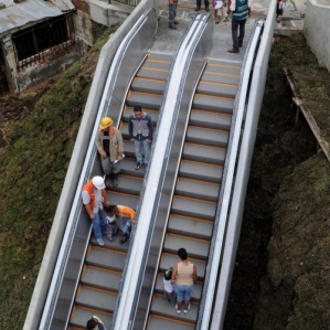 Outdoor Escalator – Hitachi Group